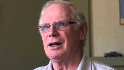 Vic Flick starts his extraordinary recording career – Rock History